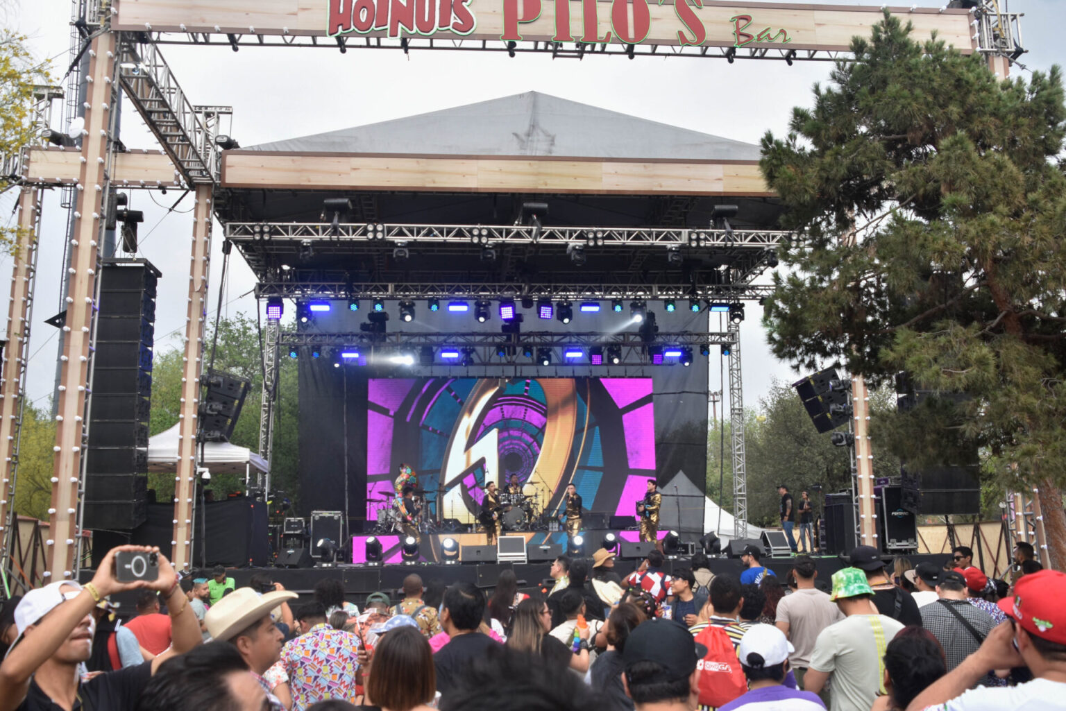 Conoce El Line Up Del Escenario Hotnuts Pilo S Bar De Tecate Pal Norte